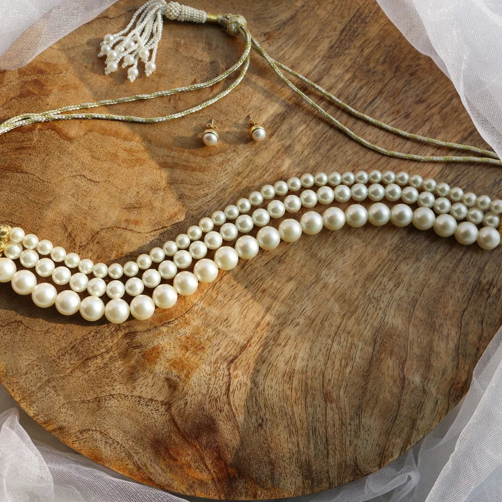 The Ultimate Guide to Choosing the Perfect Silver Pearl Jewelry | Roovi